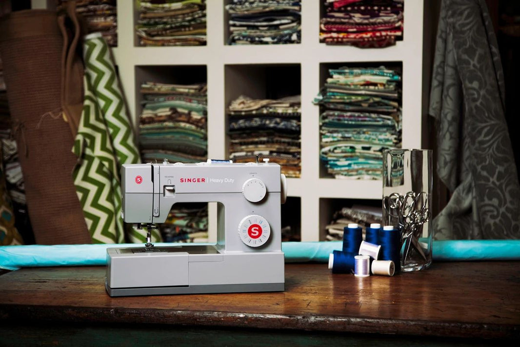 Singer Refurbished Heavy Duty 725 Sewing Machine – World Weidner